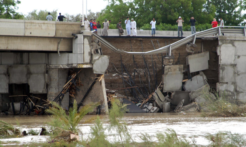 destruction left by Cyclone Gonu