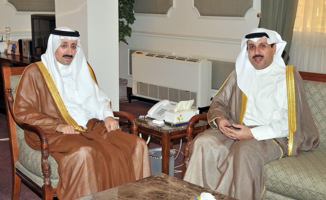 Prince Bader bin Mohammad bin Abdullah Al-Jlewi Al-Saud recieves Kuwait ...