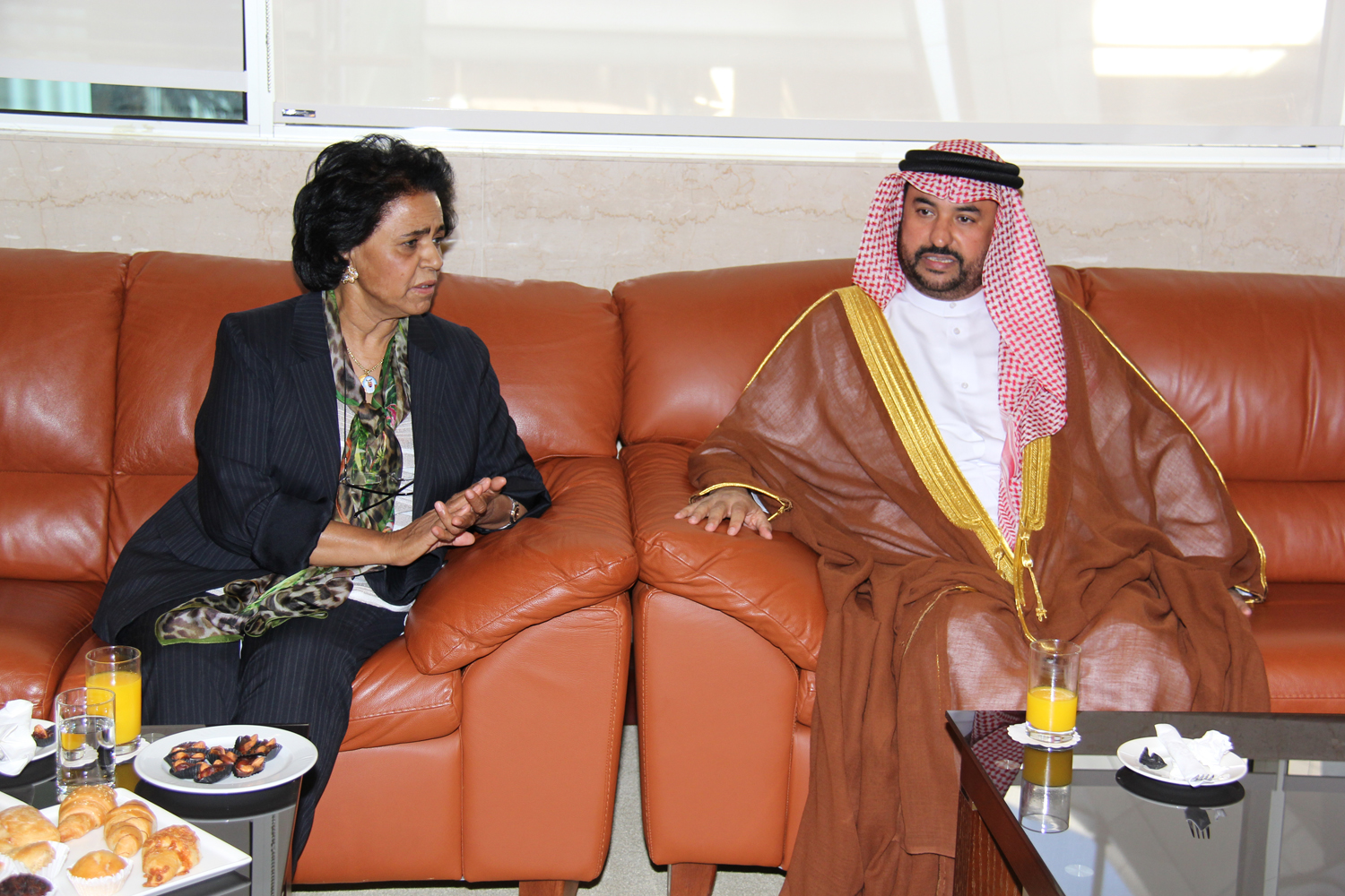 KUNA : Sheikha Fariha participates in honoring Arab Family Award winners