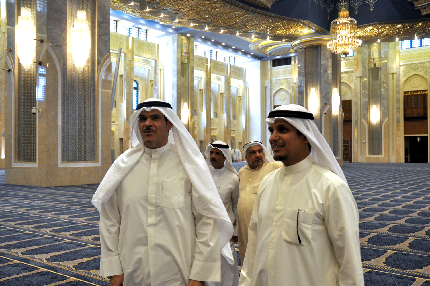 KUNA : Sheikh Salman pleased with Grand Mosque renovation