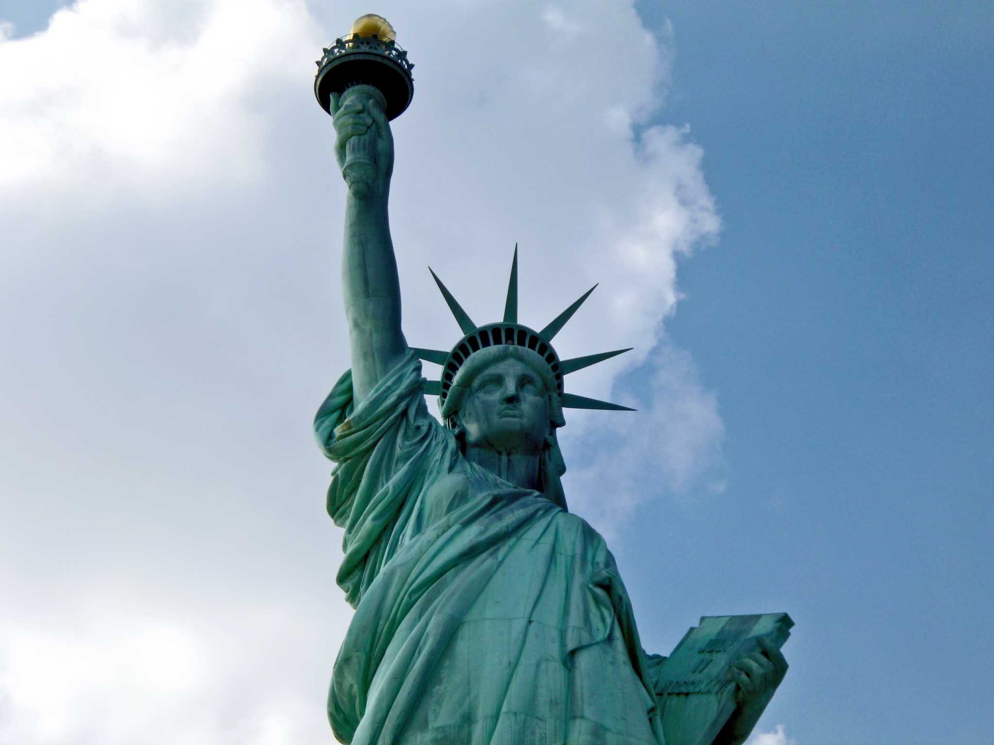 KUNA : Lady Liberty beats Sandy, welcomes visitors again - Culture ...