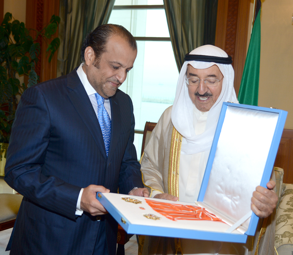 KUNA : His Highness the Amir grants cardiologist Ibrahim Al-Rashdan ...