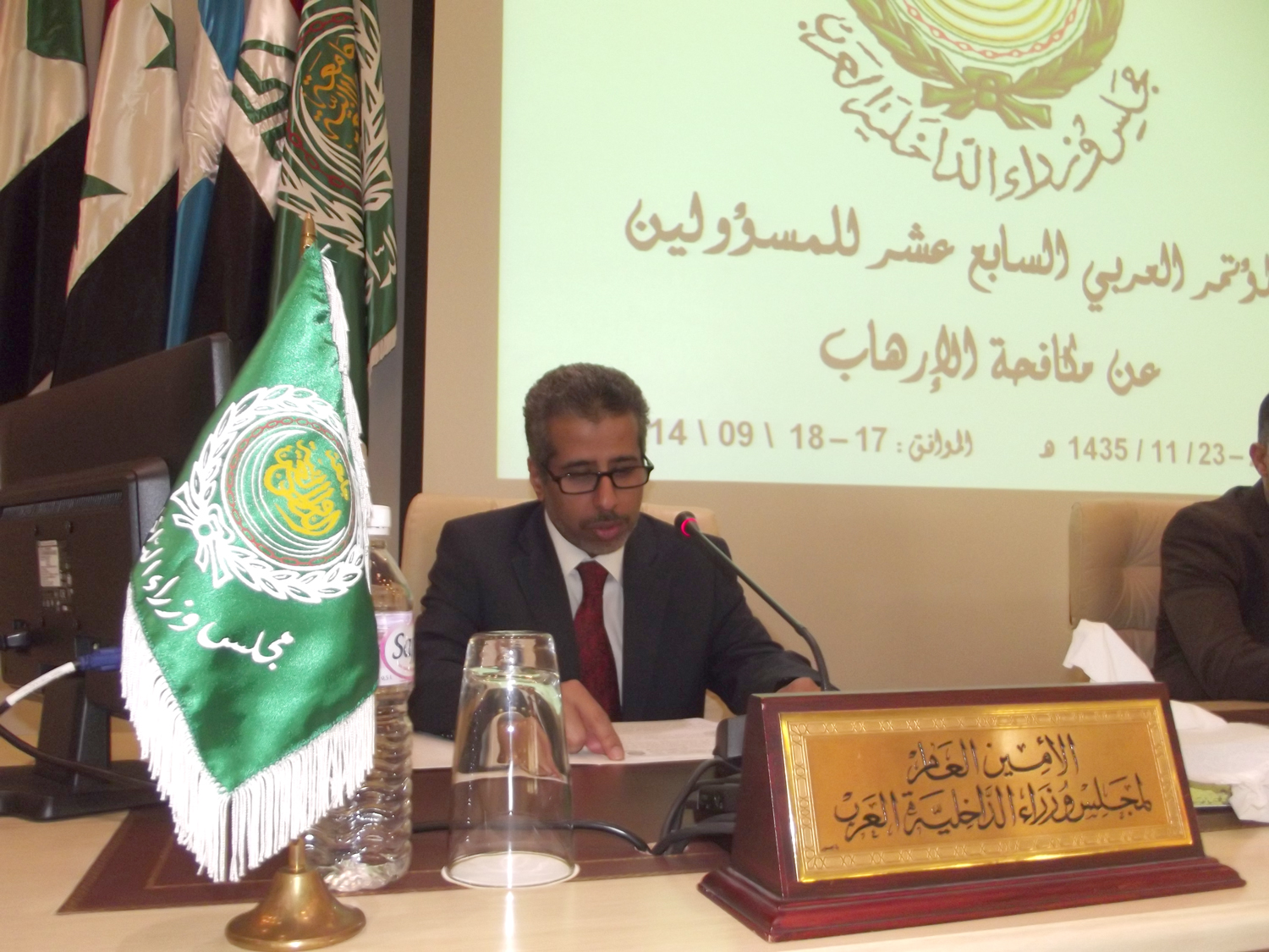 Secretary General of Arab Interior Ministers Council Dr. Mohammad bin Ali Koman during the meeting