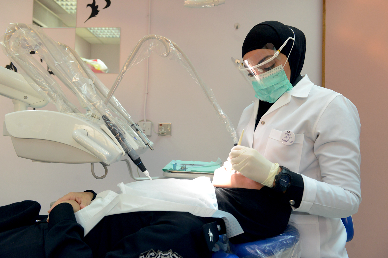 KUNA : Kuwaiti Women Police commended over security role - Security ...