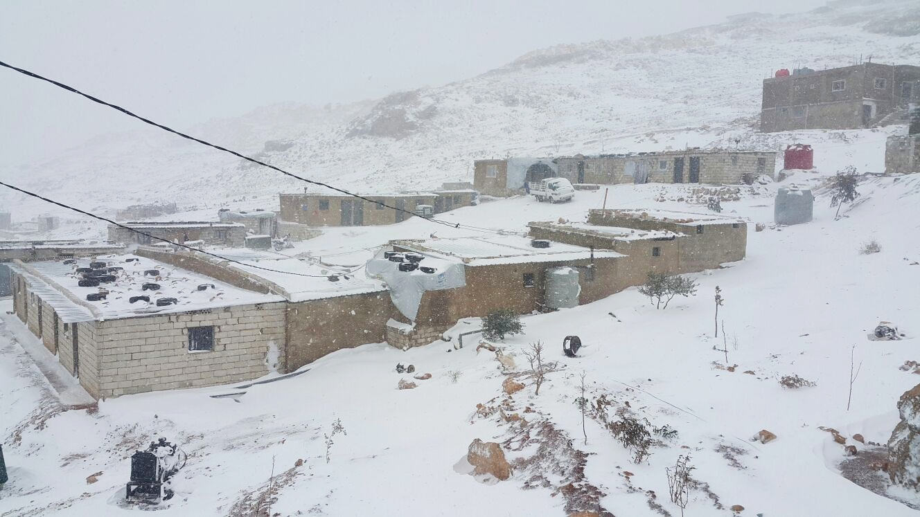 KUNA : Kuwait Red Crescent vows to aid refugees despite snowy weather ...