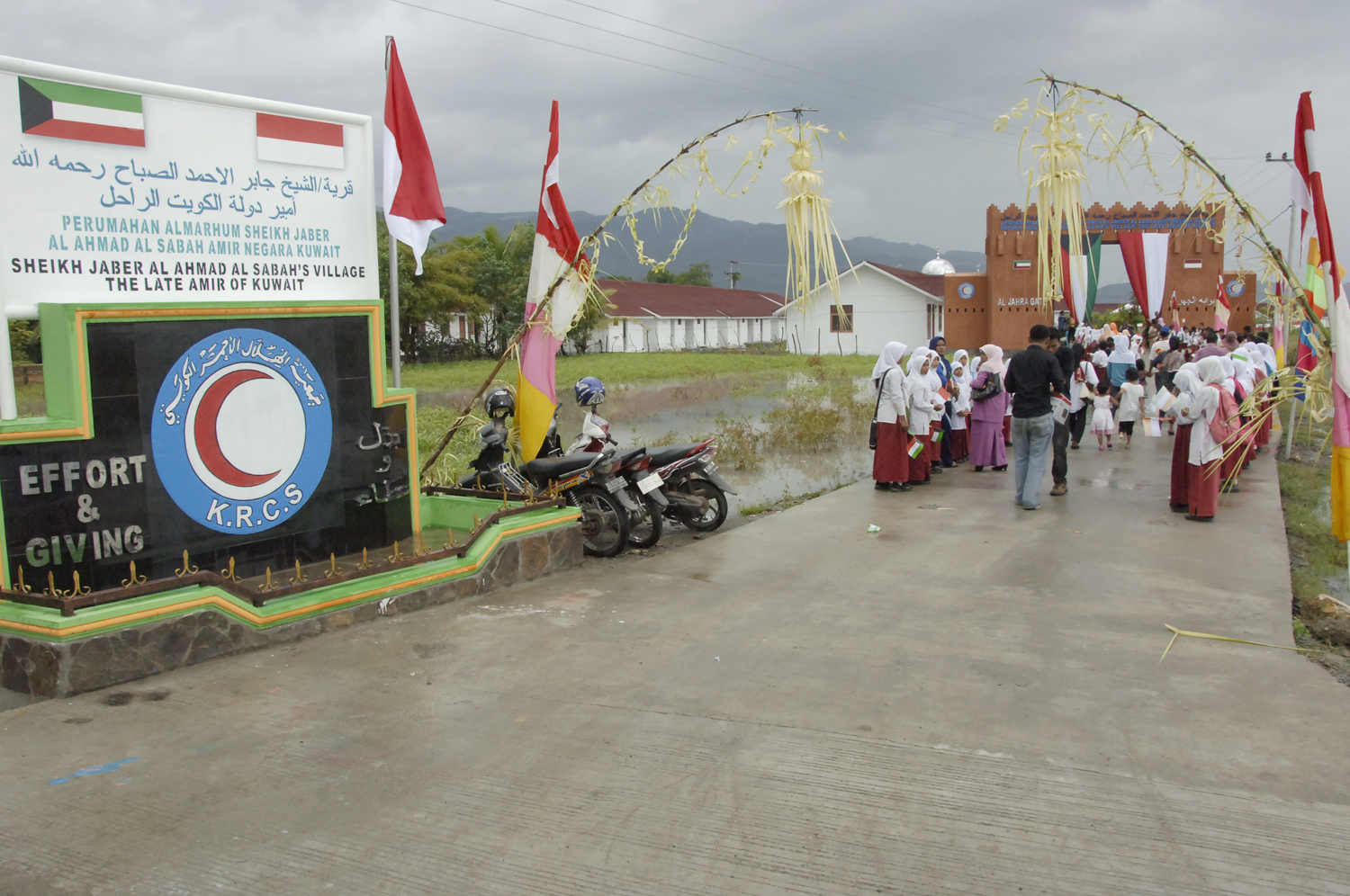 KUNA : Kuwait Red Crescent Society.. 50 years of non-stop global ...