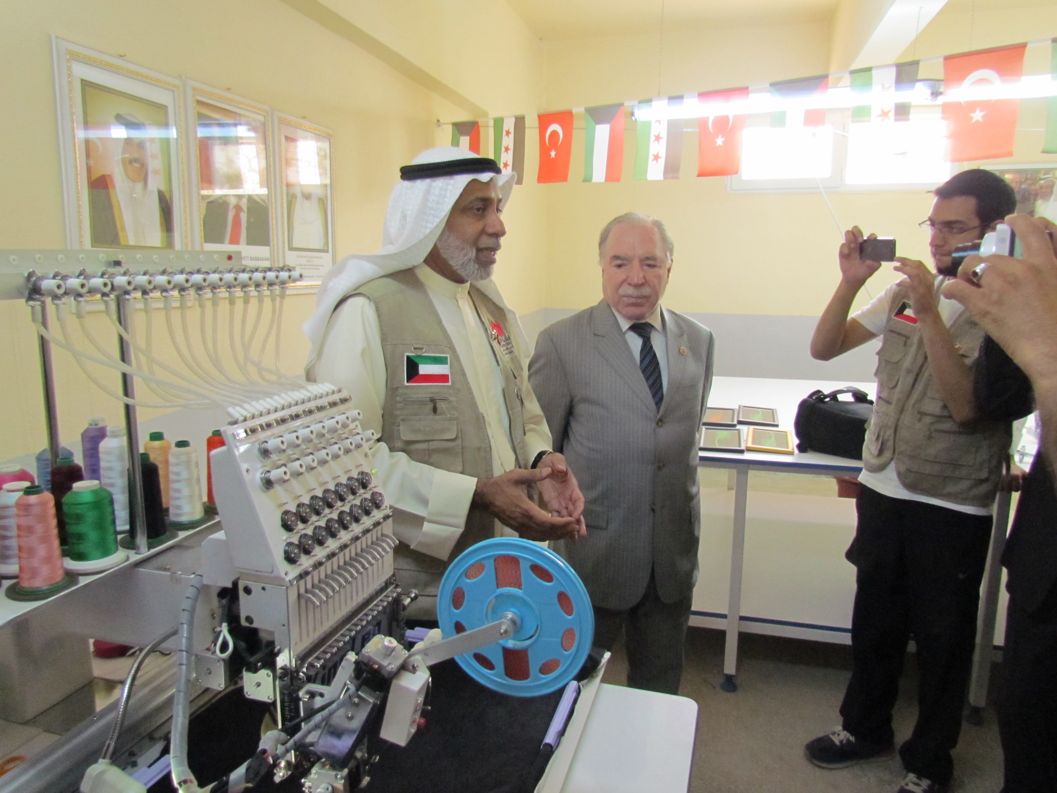 KUNA : Kuwait establishes sewing factories to help Syrians in Turkey ...