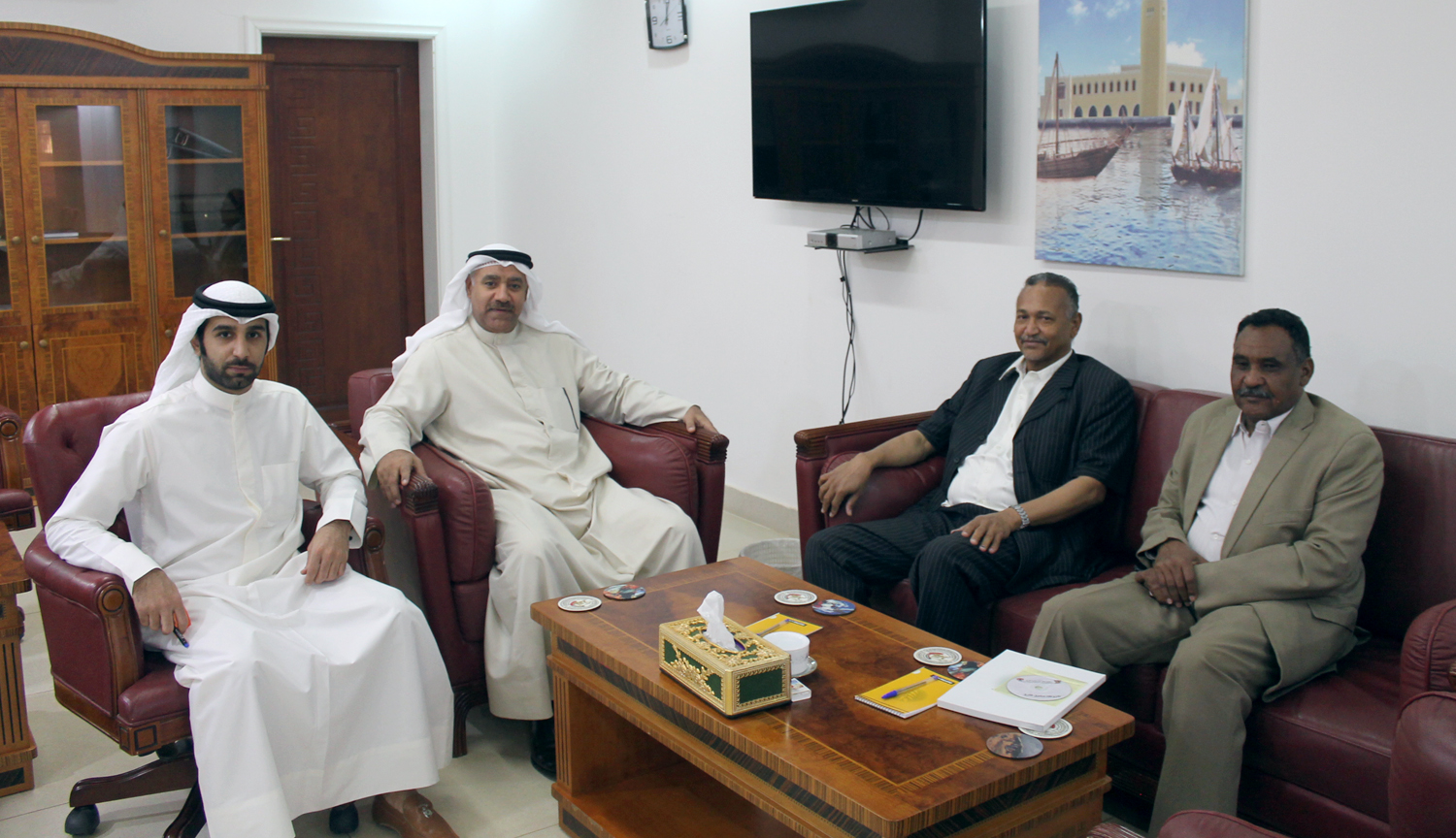 KUNA : Kuwait's envoy discusses reconstruction projects in east Sudan
