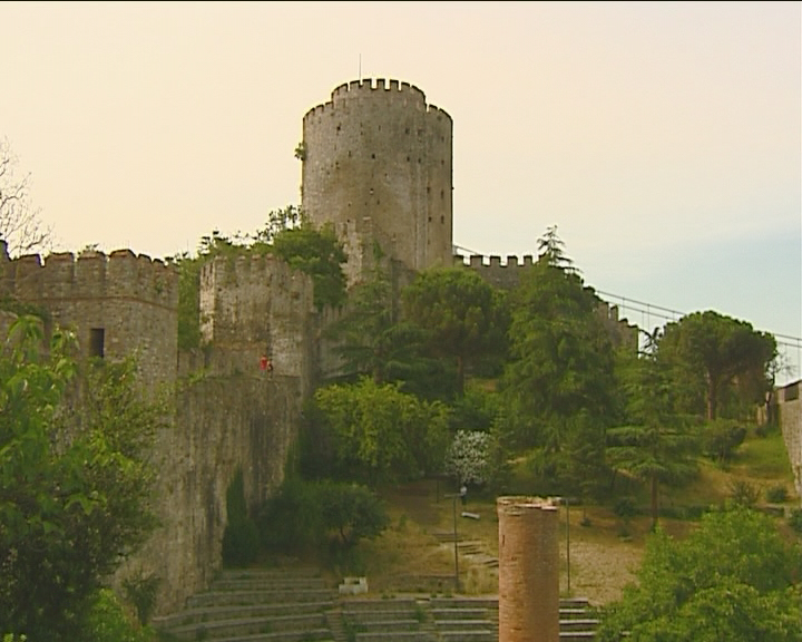 KUNA : Roumeli Hissar Castle... Historical landmark of Istanbul ...