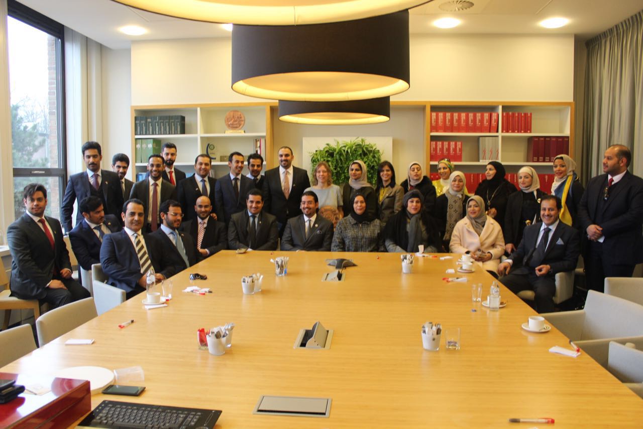 KUNA : Kuwaiti lawyers discuss professional issues with Dutch ...