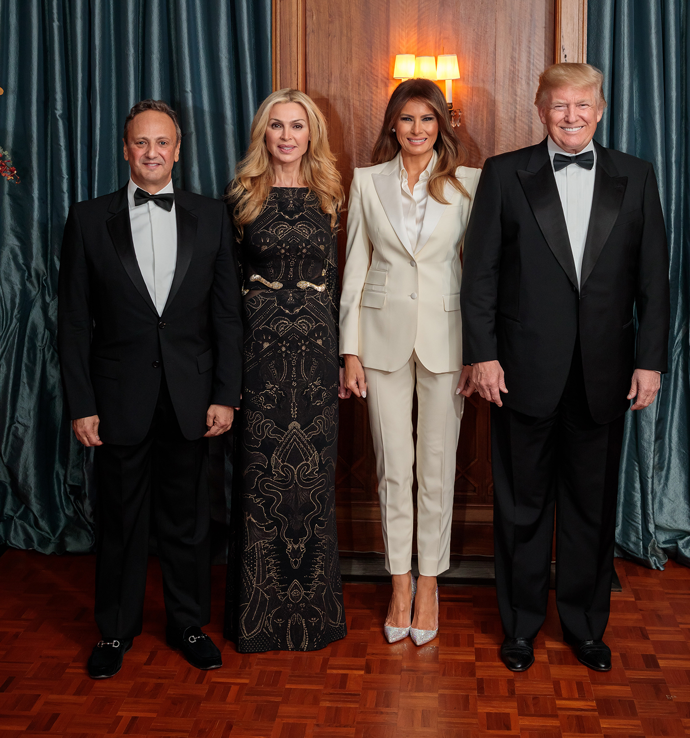 KUNA : Melania Trump receives Kuwait-America Foundation '17 ...