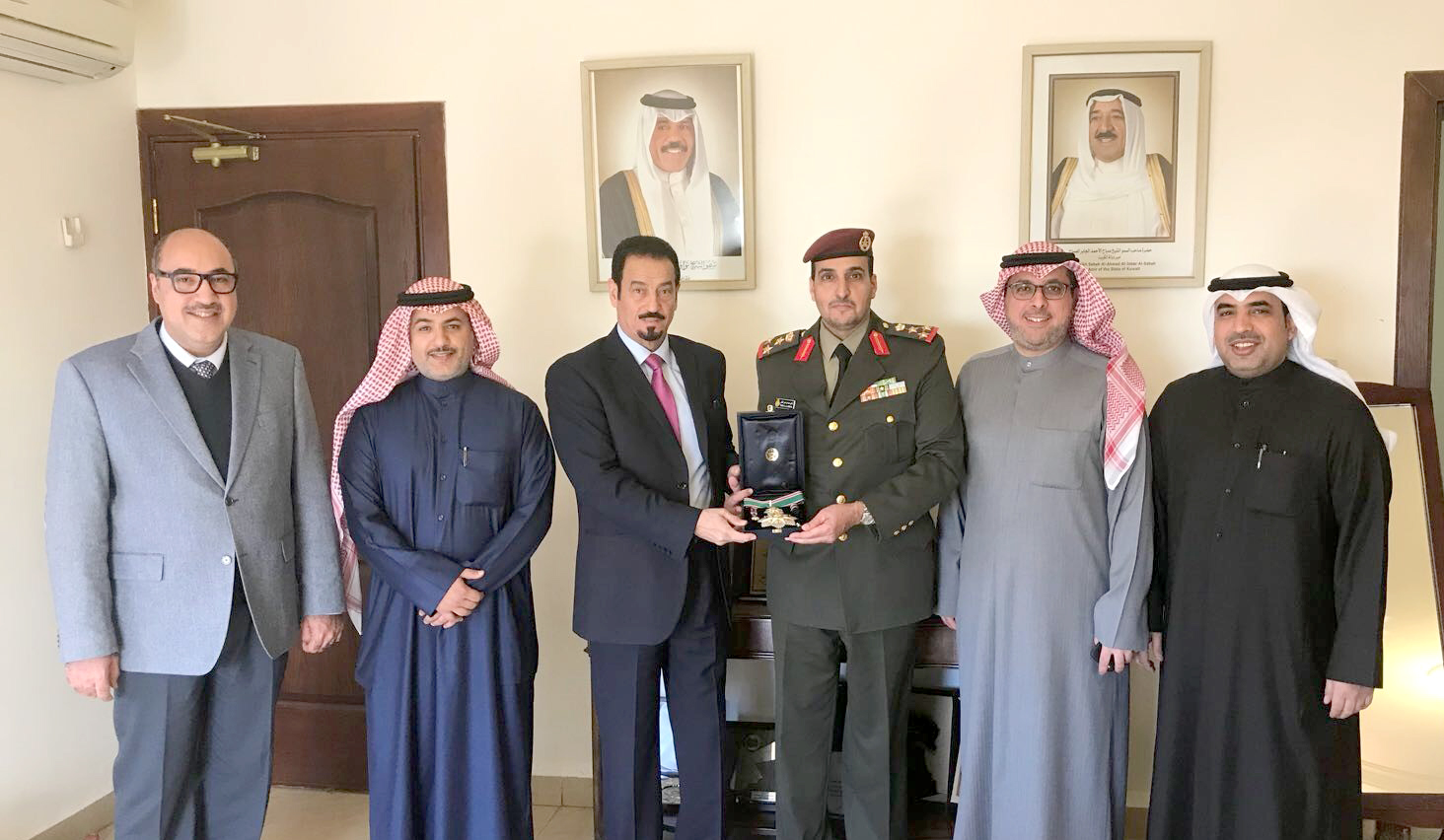 Kuwaiti Ambassador to Jordan Dr. Hamad Al-Duaij and Mitary attache at ...