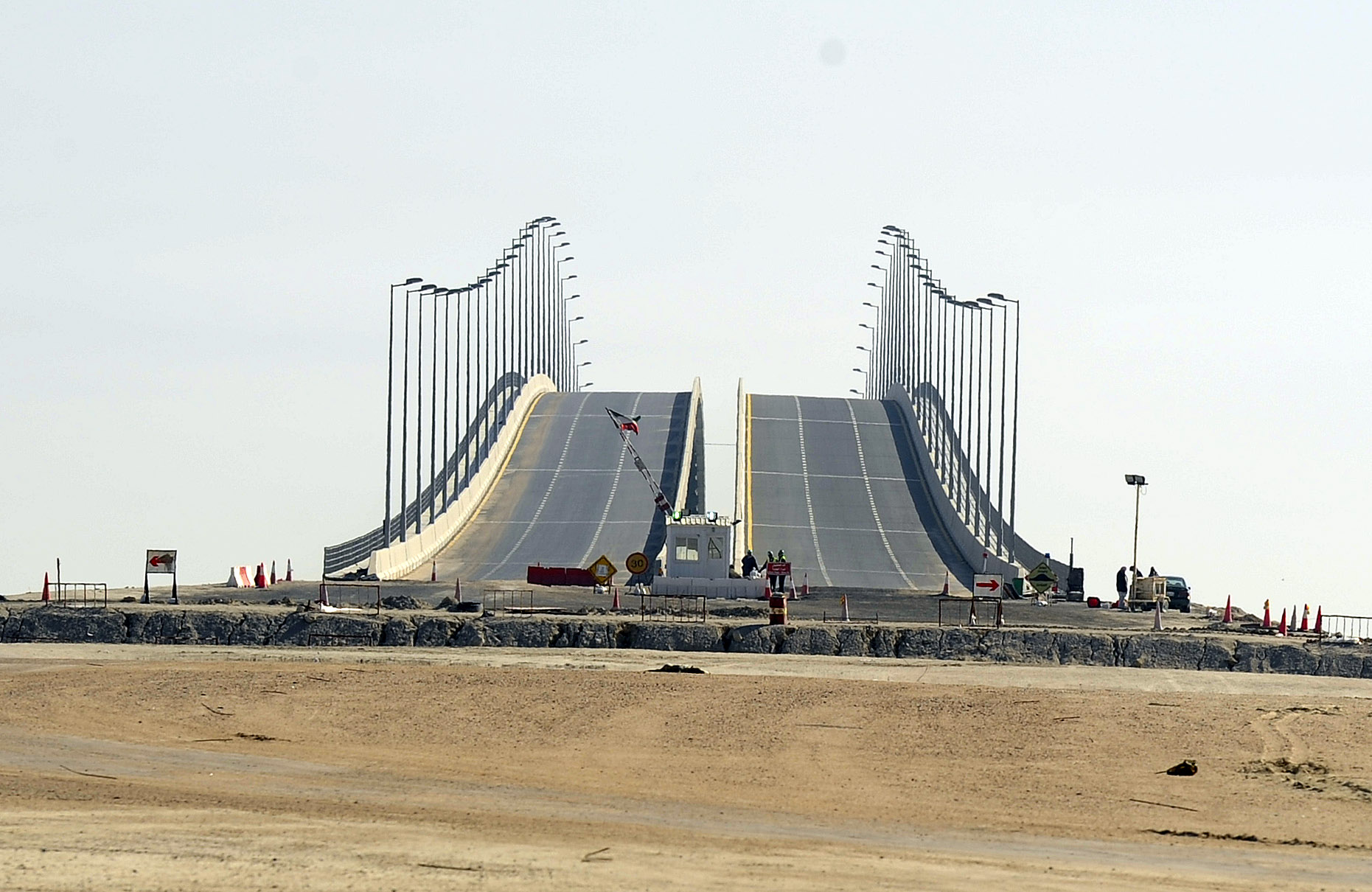 The bridge connecting to Bubiyan Island