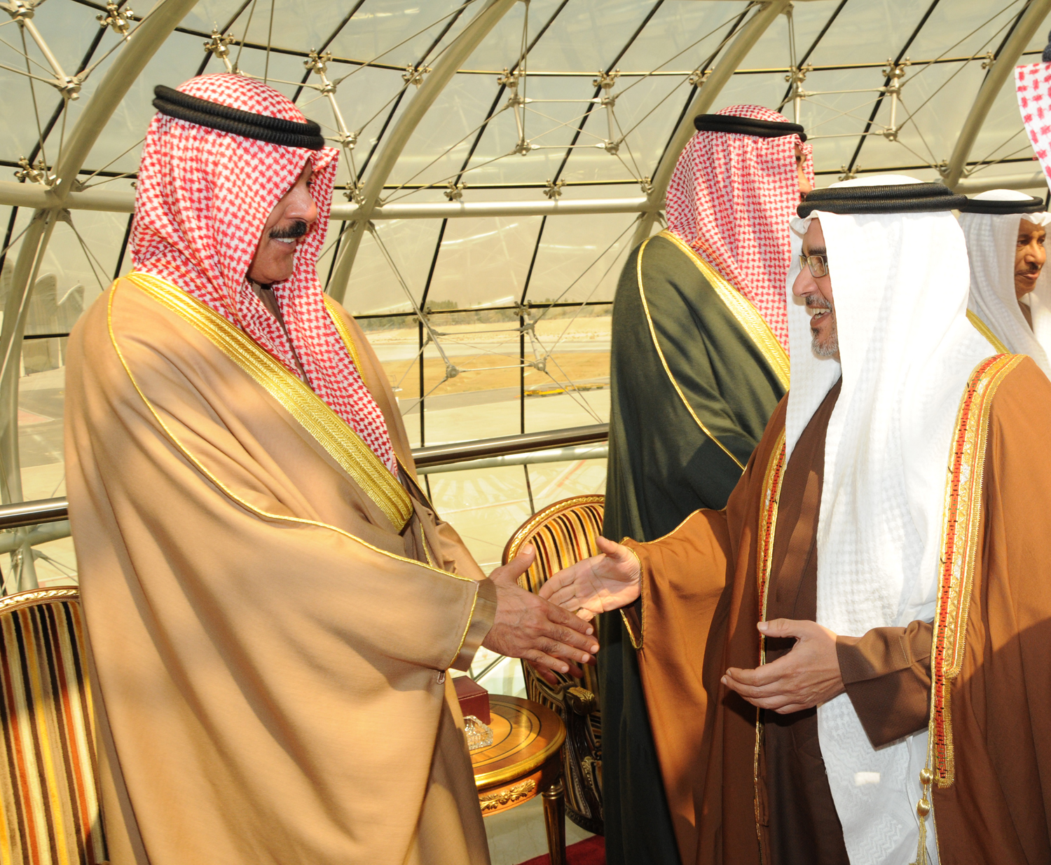 KUNA : Bahraini Crown Prince arrives in Kuwait