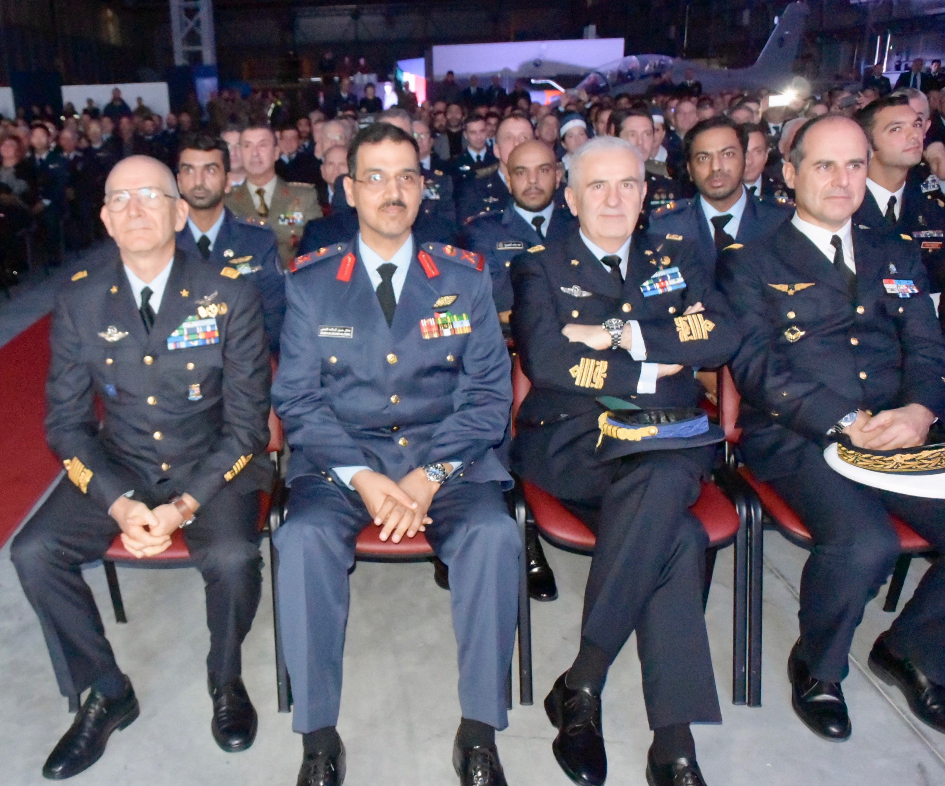 KUNA : Air Force chief hails excellence, dedication of Kuwaiti pilots