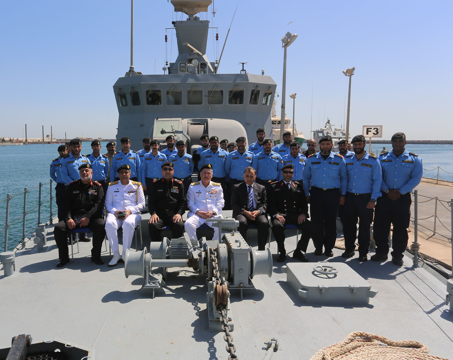 KUNA : Pakistan's Navy Chief visits Mohammad Al-Ahmad Naval Base