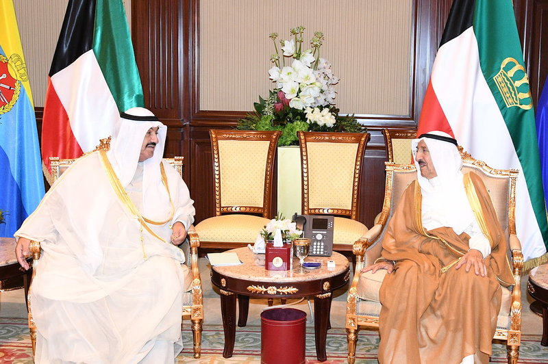 كونا : His Highness the Amir receives His Highness Sheikh Naser Al-Mohammad