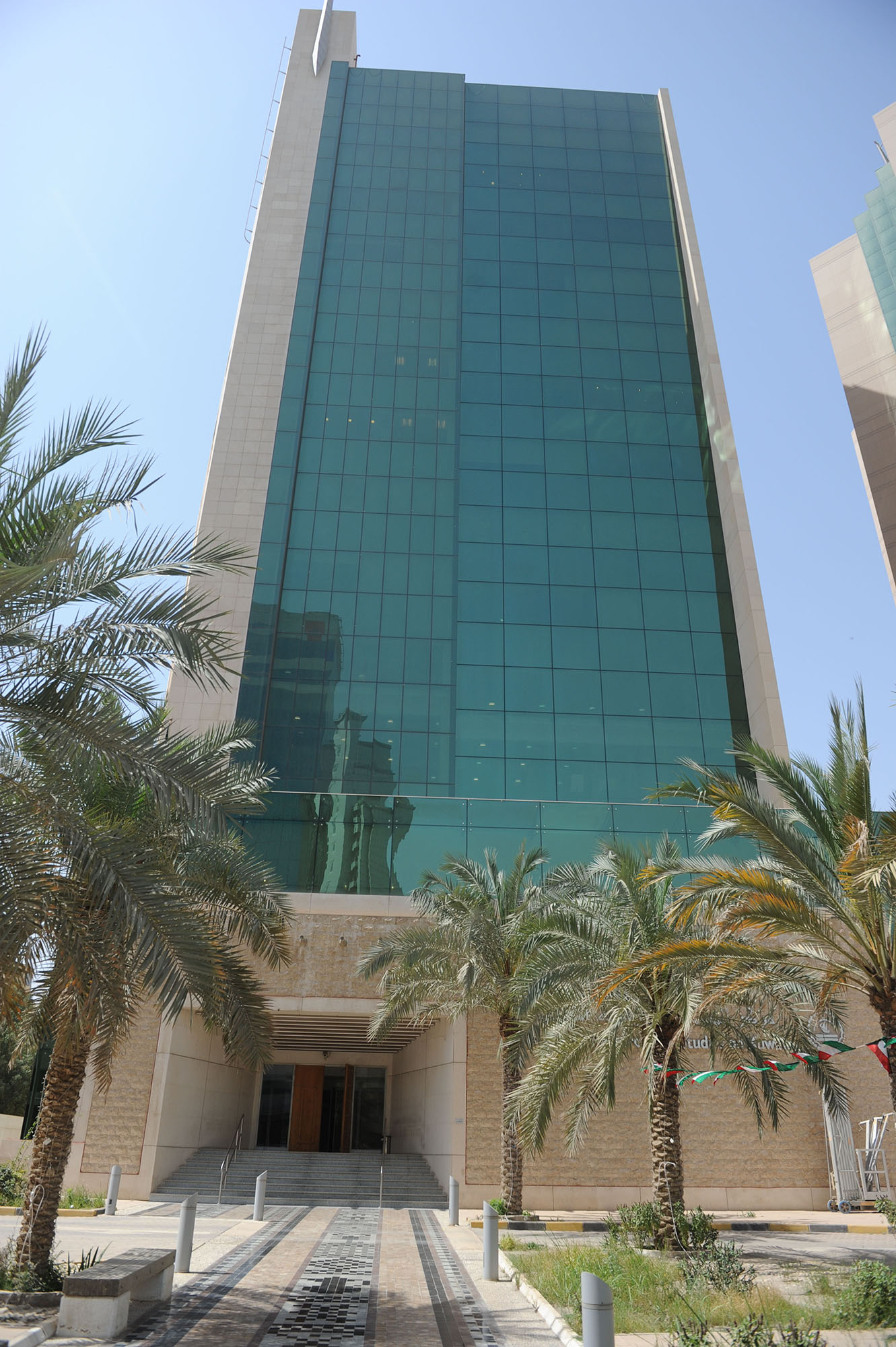 KUNA : Kuwait research ctr. continuously restoring historic documents ...