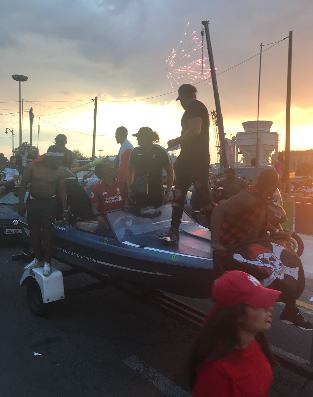 كونا : Paris witnesses riots during World Cup victory's celebrations ...