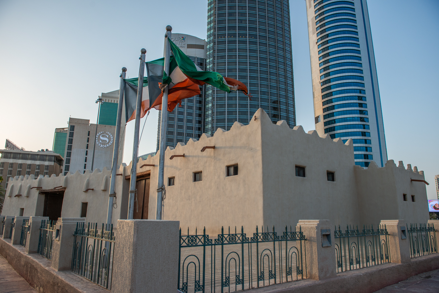 KUNA : Gates of 3rd fence ... Evidence of Kuwait's history firmly ...