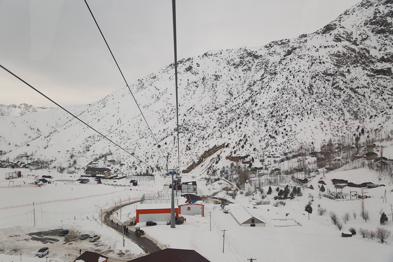 كونا : Safed Dara a favored retreat for tourists in Tajikistan