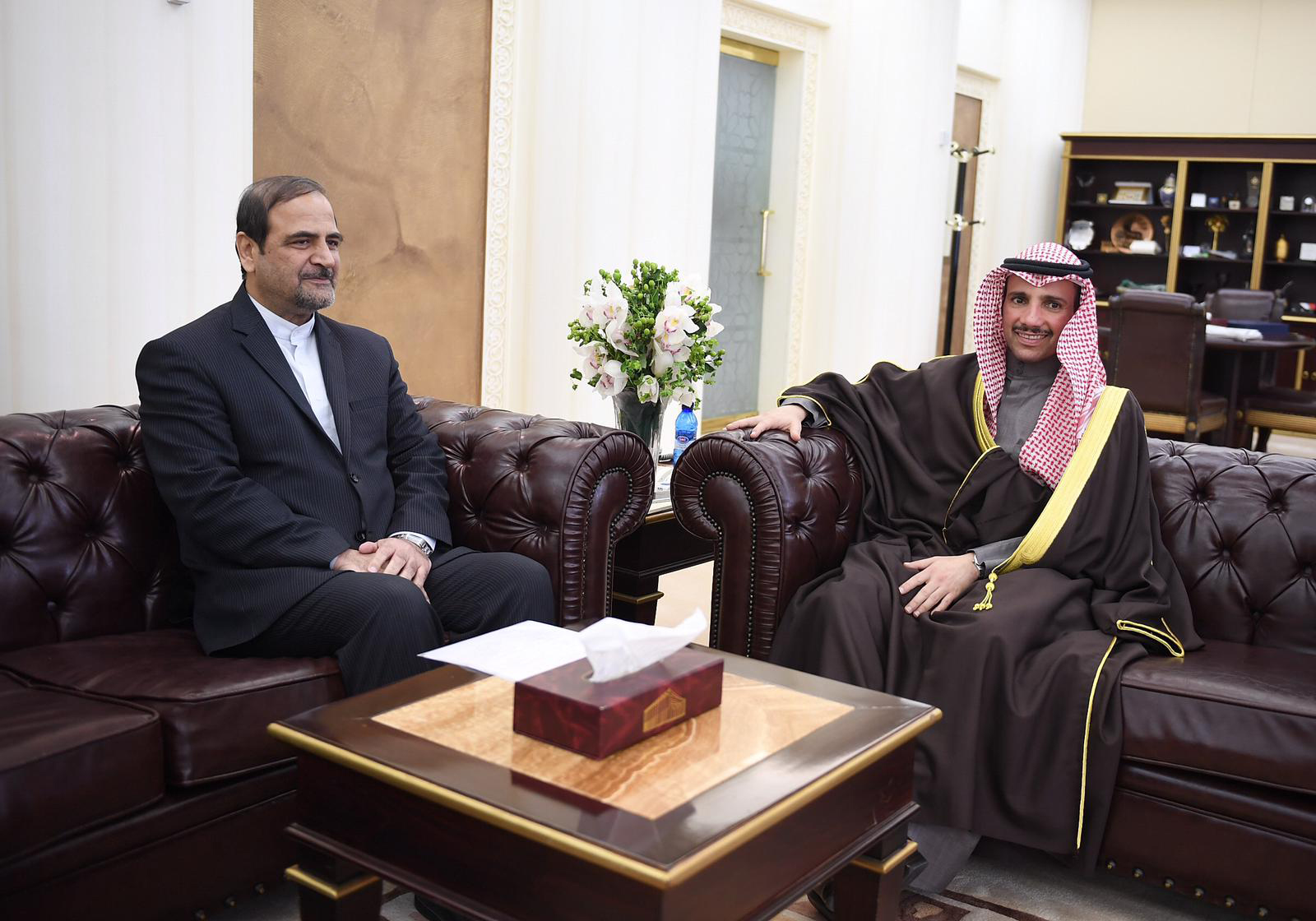 كونا : Speaker Al-Ghanim receives envoys to Kuwait