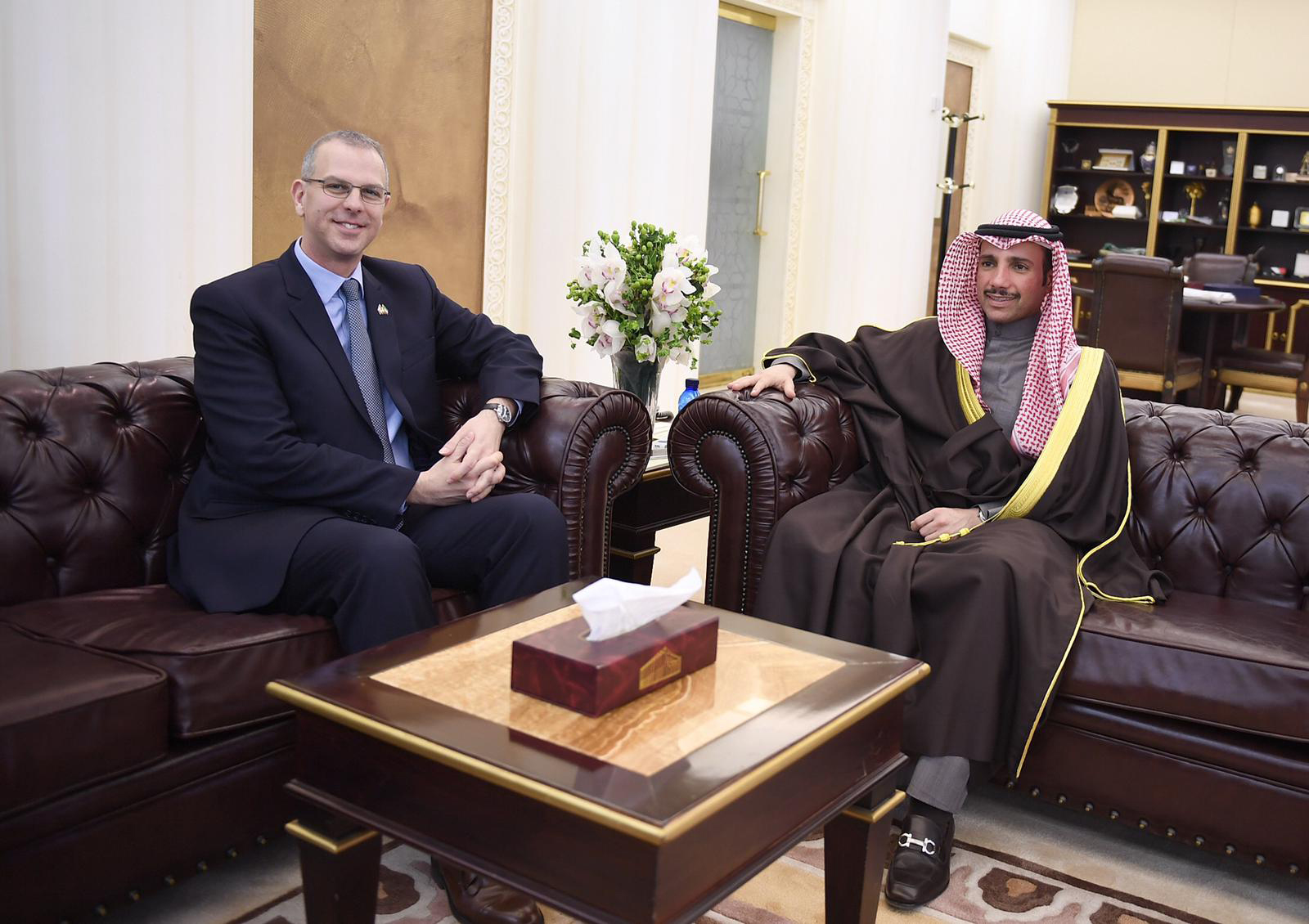 كونا : Speaker Al-Ghanim receives envoys to Kuwait