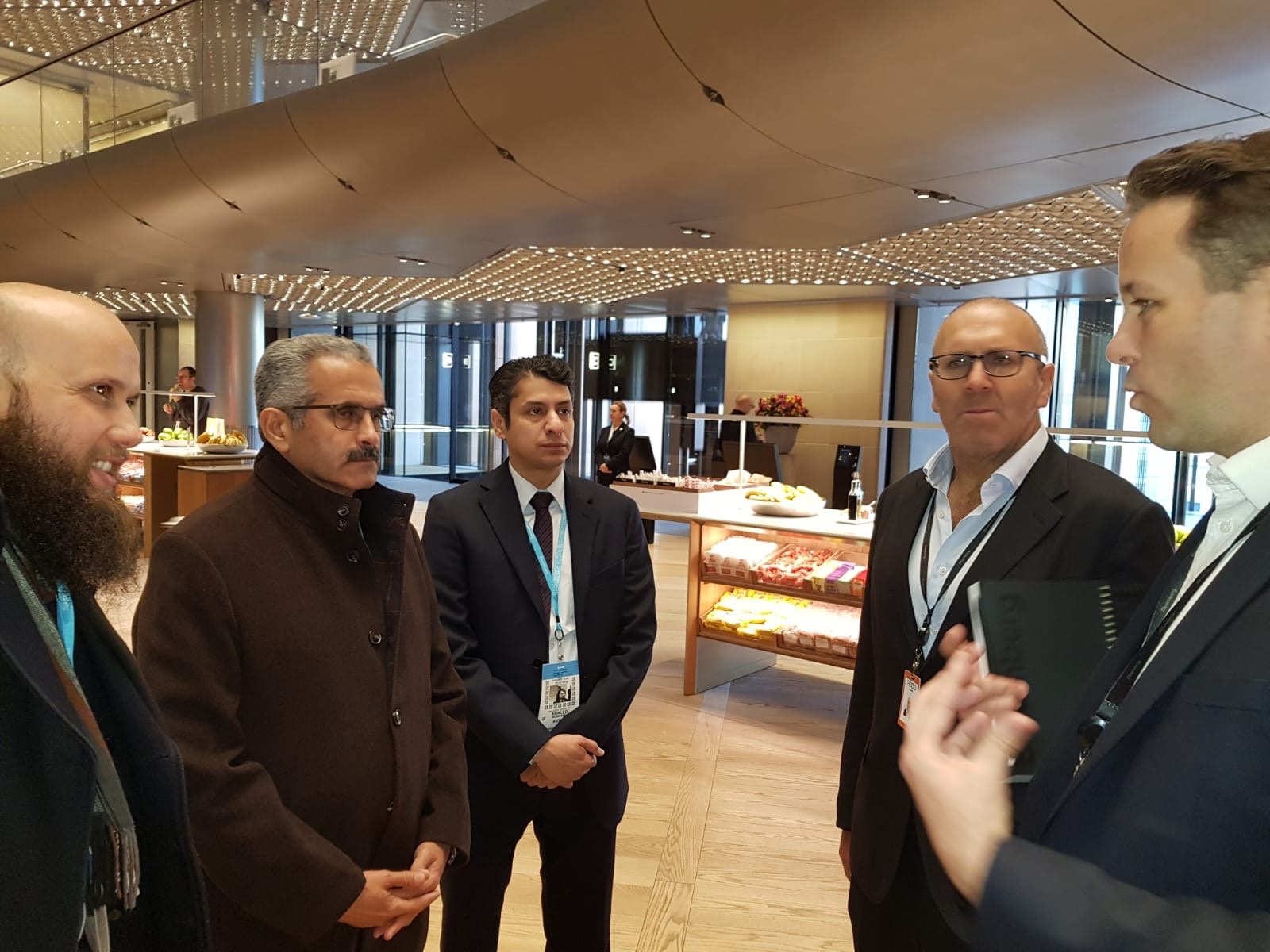 KUNA : KUNA chief seeks cooperation with Bloomberg