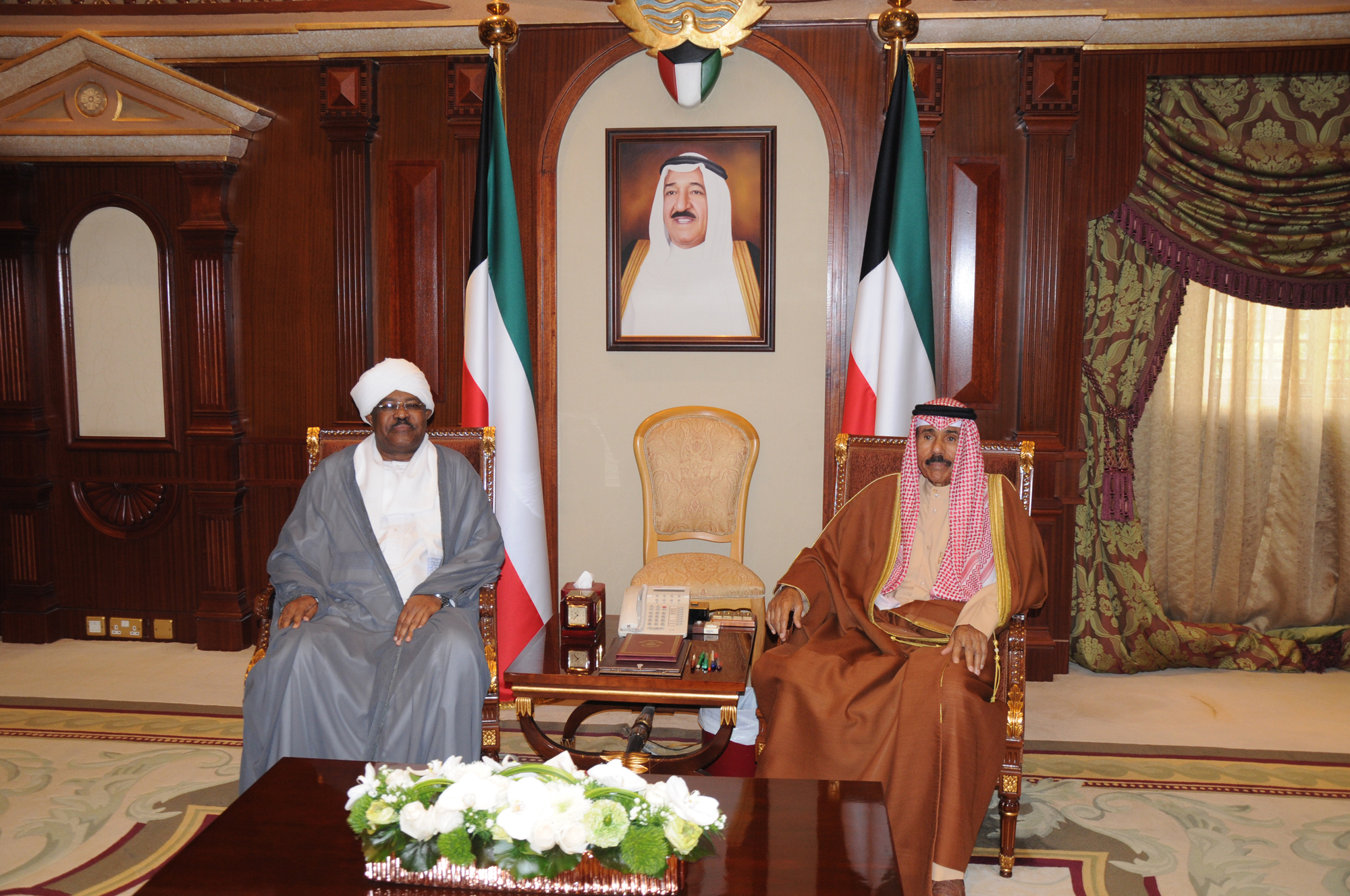 KUNA : His Highness Sheikh Nawaf hosts outgoing Sudan, S. Africa envoys