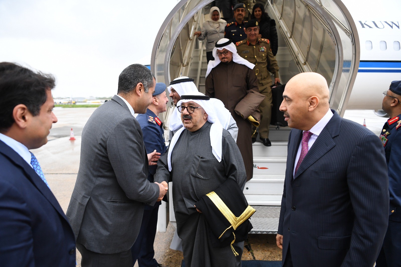 KUNA : Kuwaiti First Deputy PM arrives in Paris on official visit
