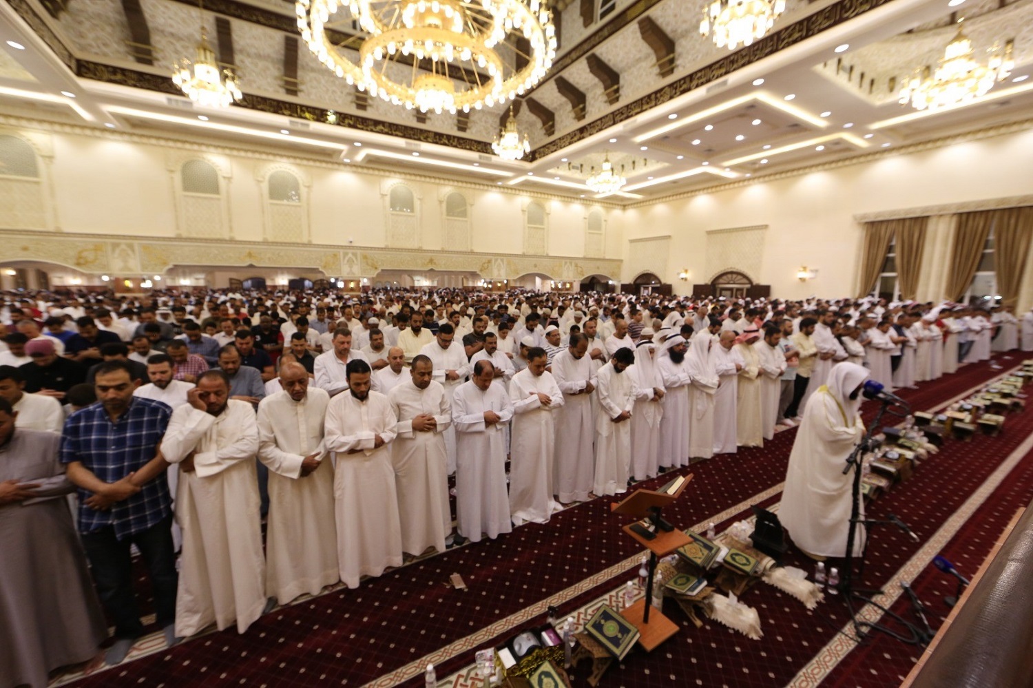 KUNA : Bilal bin Rabah mosque in Kuwait packed with worshippers for ...
