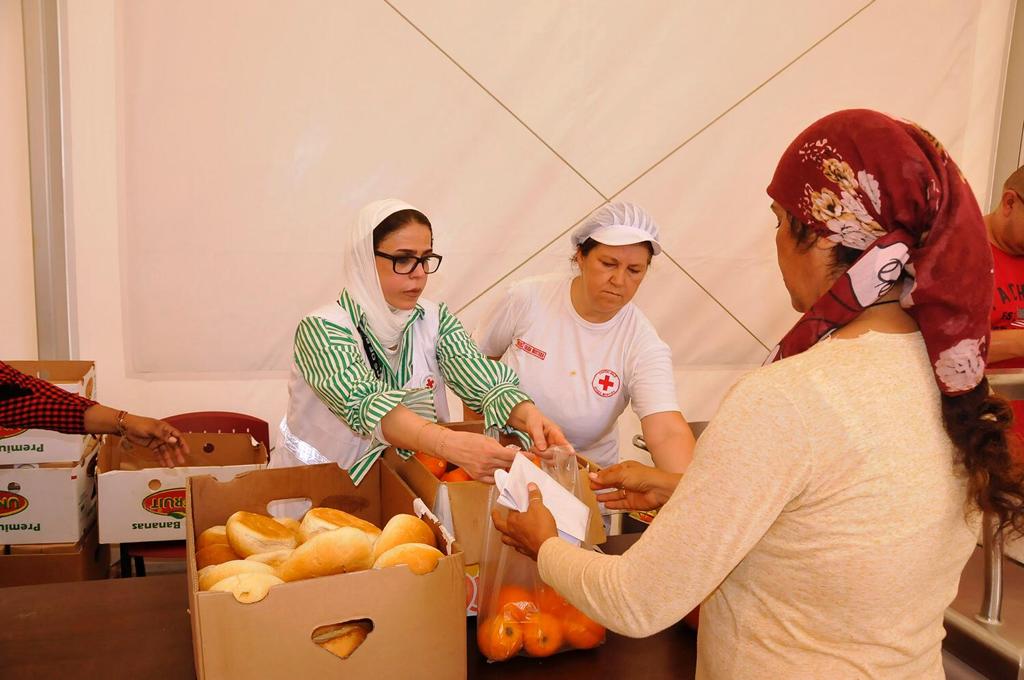KUNA : Kuwait Red Crescent delivers aid to refugees in Bosnia