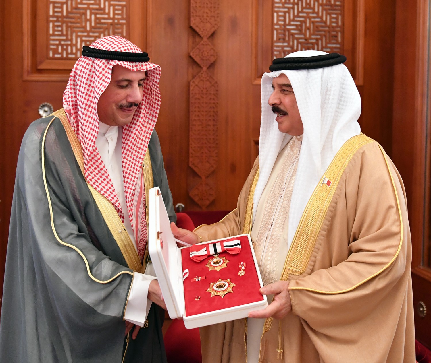 KUNA : Bahraini King lauds His Highness Amir of Kuwait's supportive stances