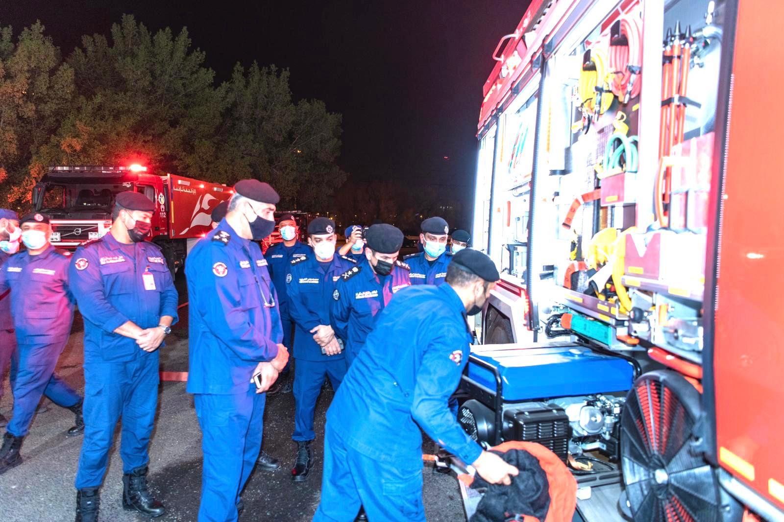 KUNA : KFSD inaugurates fire fighting, rescue vehicles in several stns