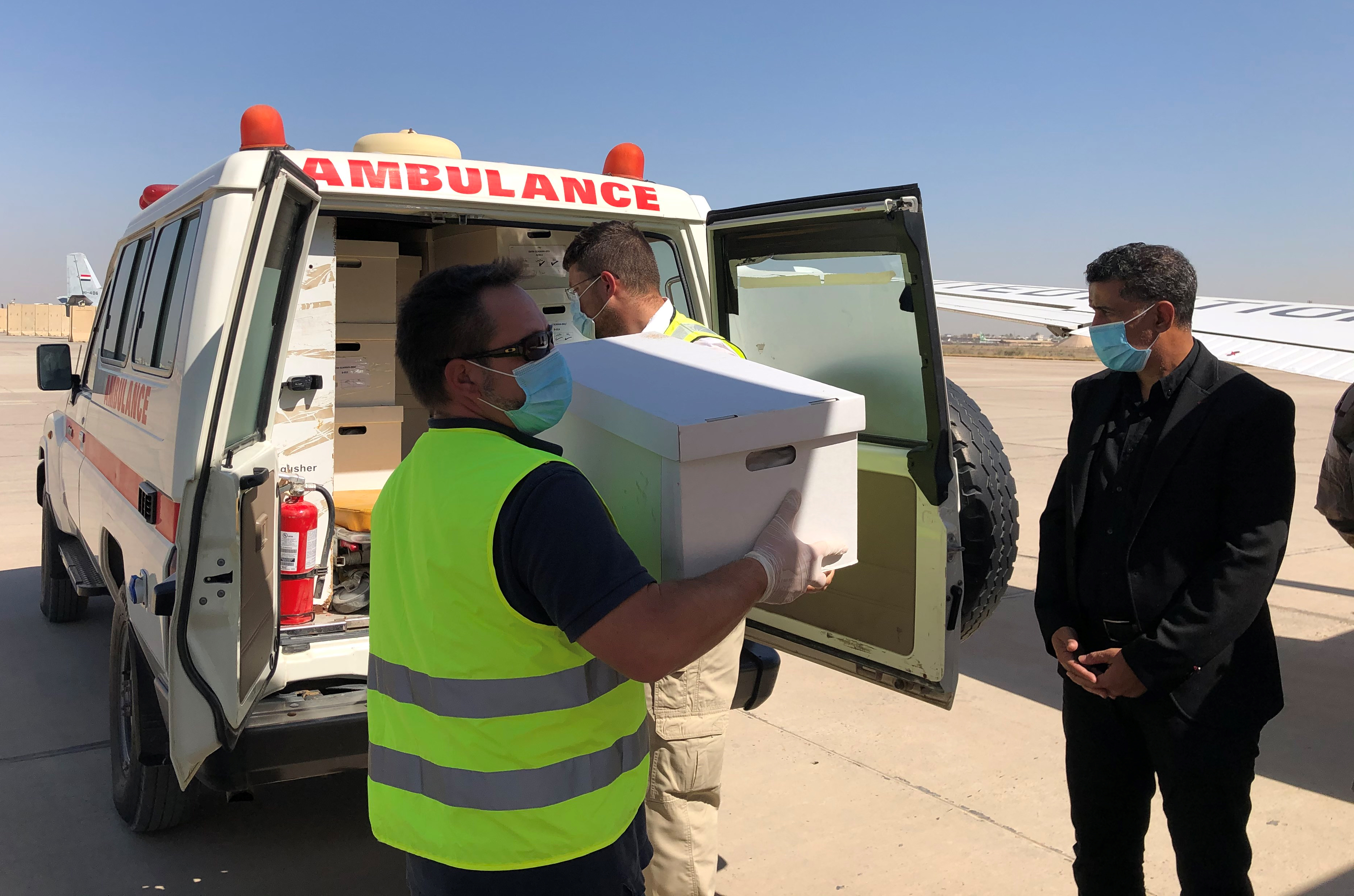 كونا : Kuwait receives remains of 21 persons from Iraq - diplomat