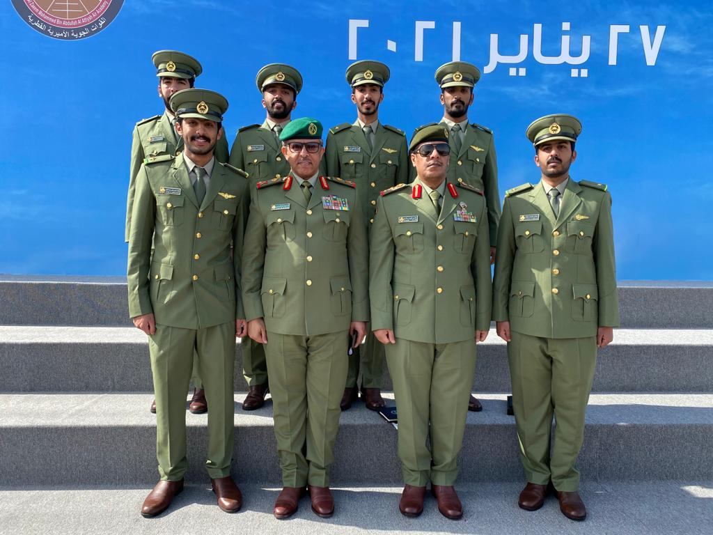 KUNA : Qatar graduates 10 Kuwaiti pilots