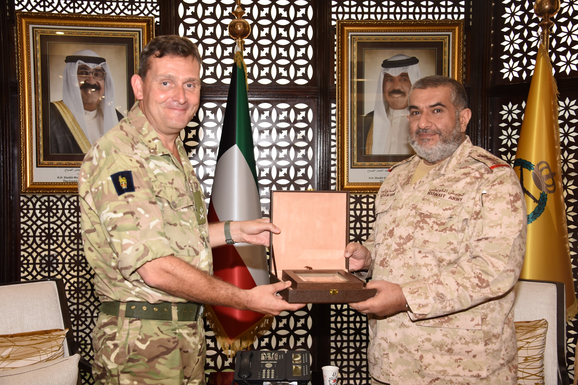 كونا : Kuwait army Chief discusses issues of common interest with UK's ...