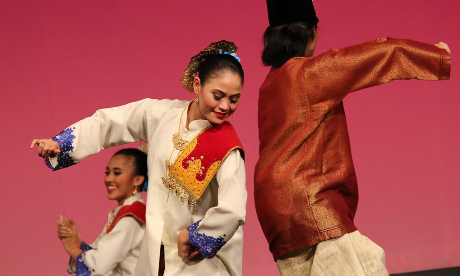 كونا : Zapin.. A dance with Arabic roots ingrained in Malaysian society ...