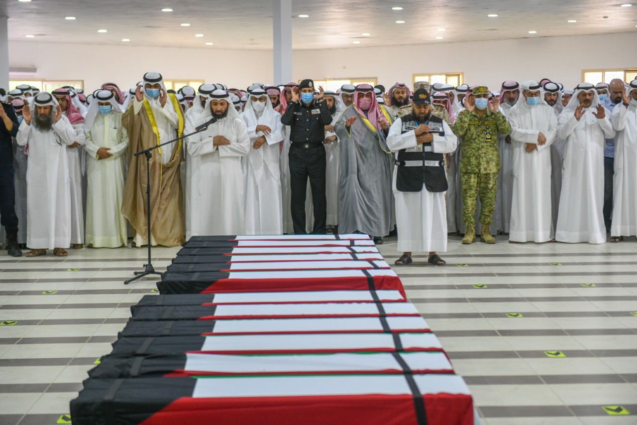 KUNA : Kuwait holds broad funeral for 19 martyrs
