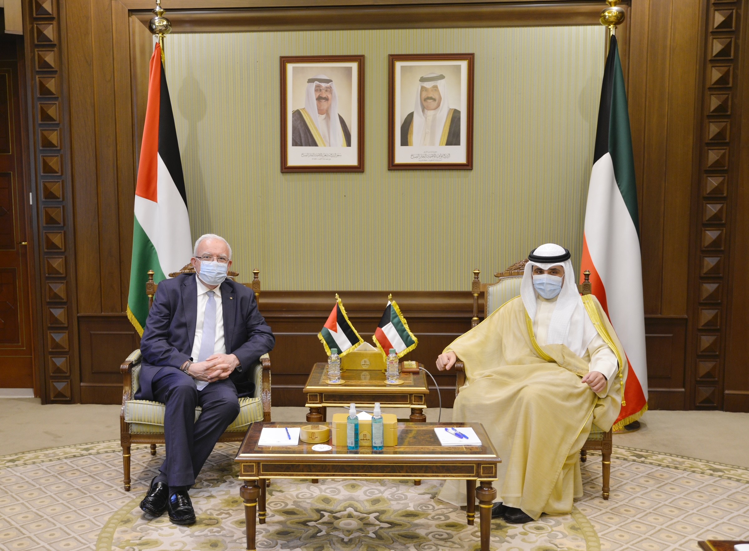 KUNA : Kuwait, Palestinian foreign ministers discuss plans to improve ties