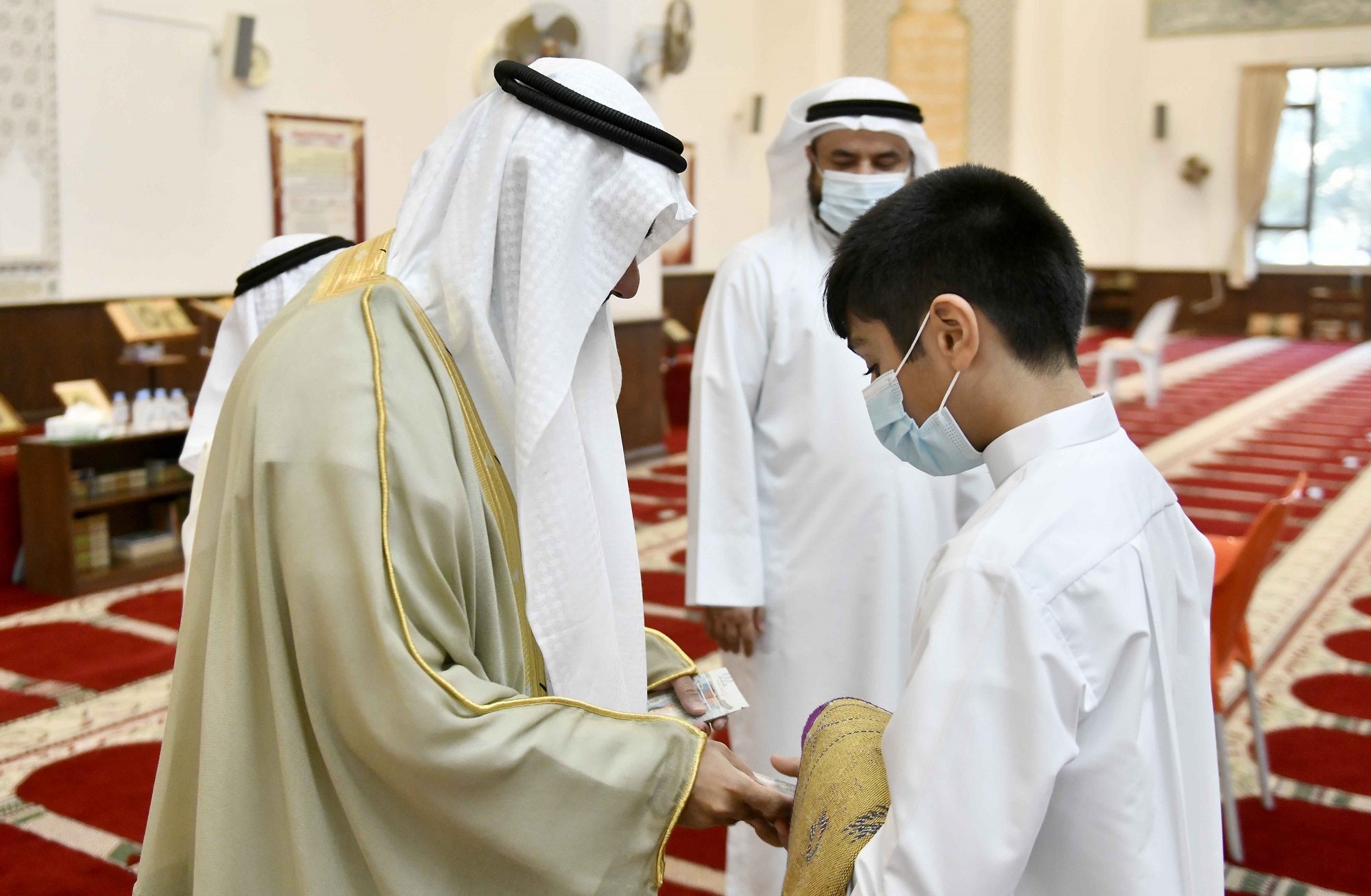 KUNA : People of Kuwait perform eid prayers at mosques - Religion - 20 ...