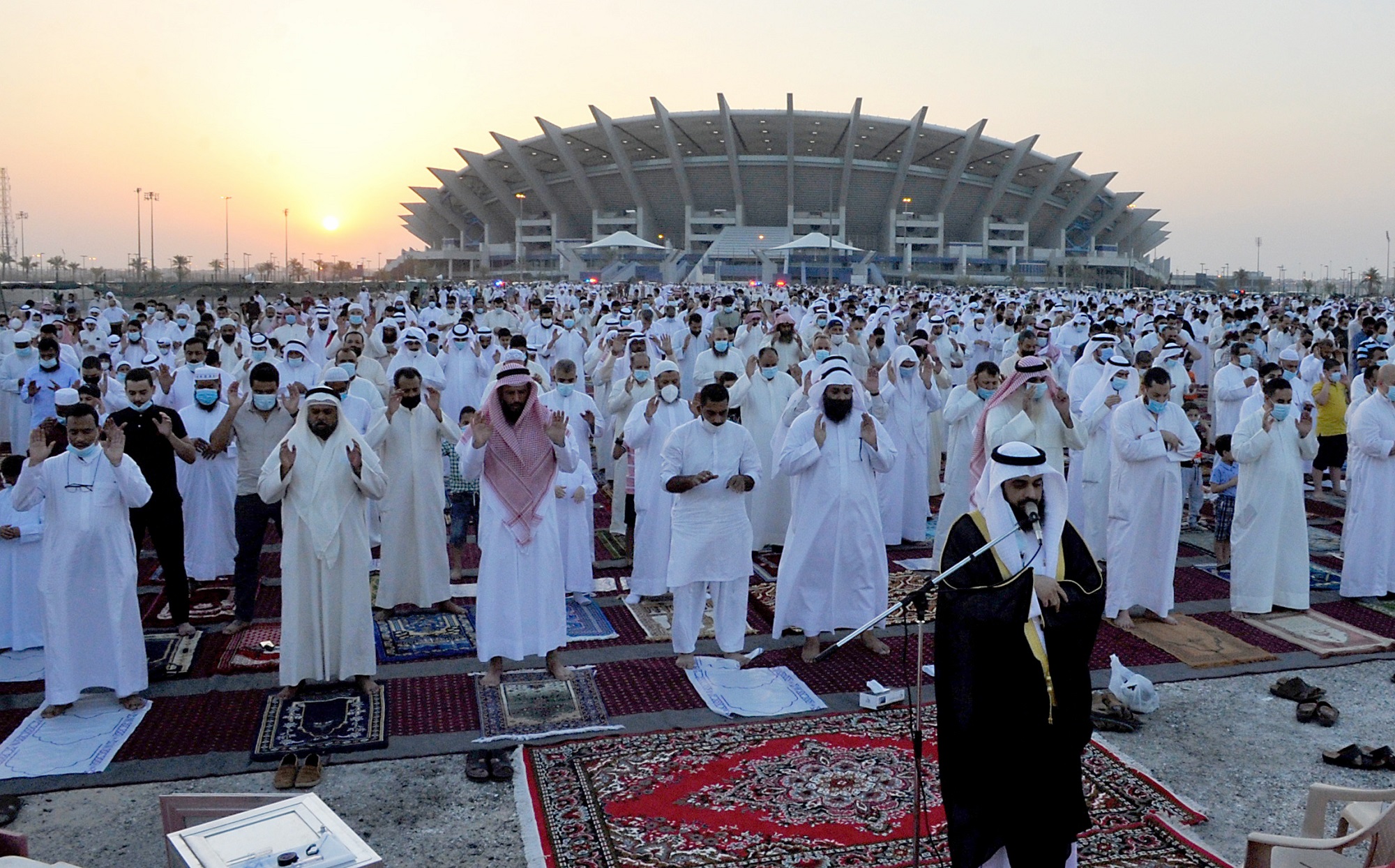 KUNA : People of Kuwait perform eid prayers at mosques - Religion - 20 ...