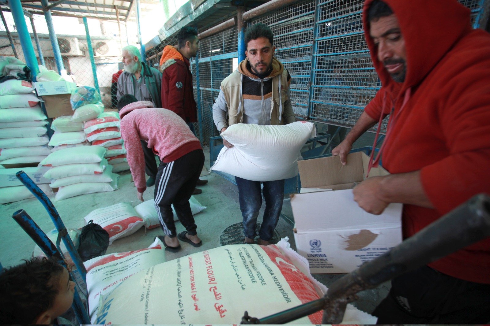 KUNA : UNRWA provides badly needed aid for Palestinian refugees - Human ...