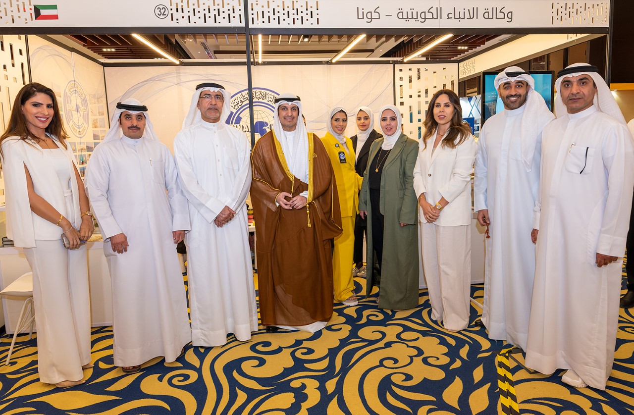 KUNA : KUNA takes part in Kuwait Int'l Book Fair wih several books