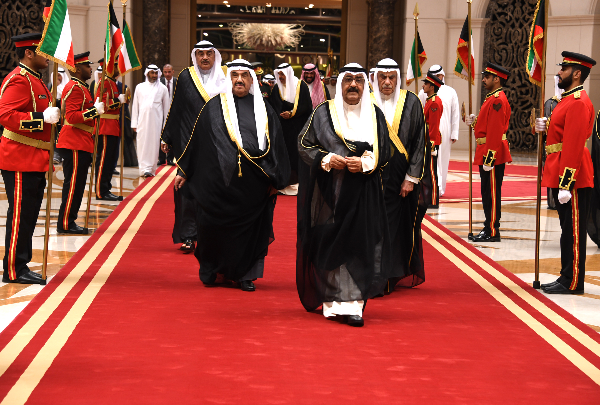 KUNA : Kuwait Amir Rep. returns home after partaking in Arab Summit