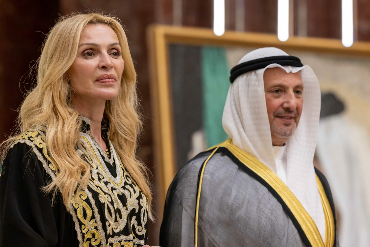 كونا : Kuwait FM receives heads of diplomatic missions, int'l ...