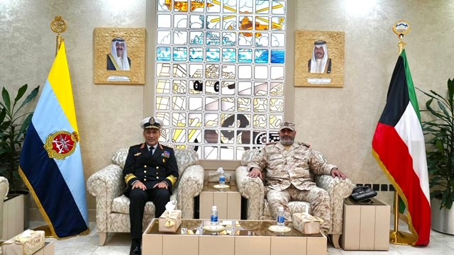 كونا : Kuwait, Egyptian military top brass meet on defense cooperation