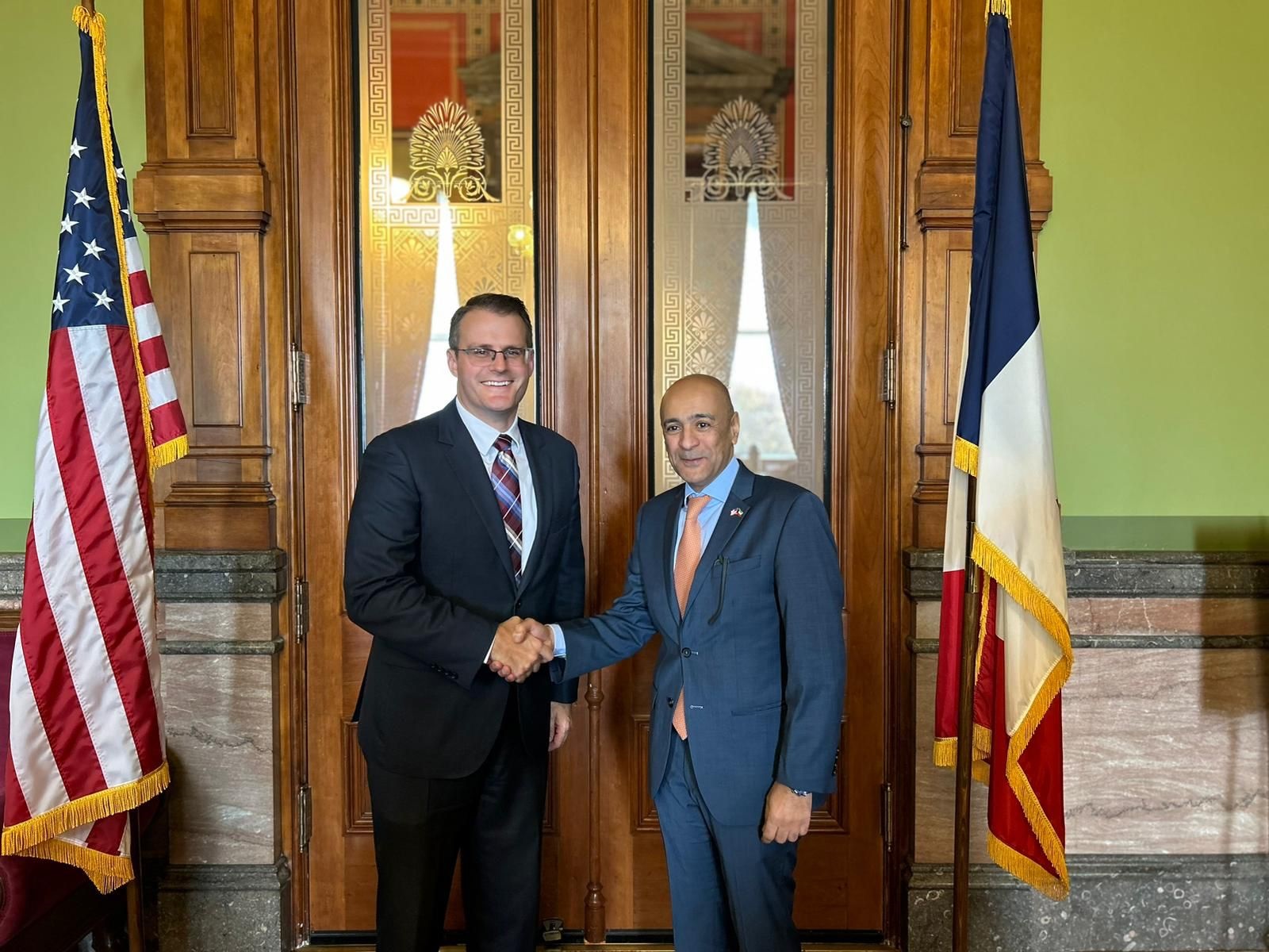 KUNA : Kuwait's Amb. Al-Budaiwi visits Iowa, discusses opportunities to ...