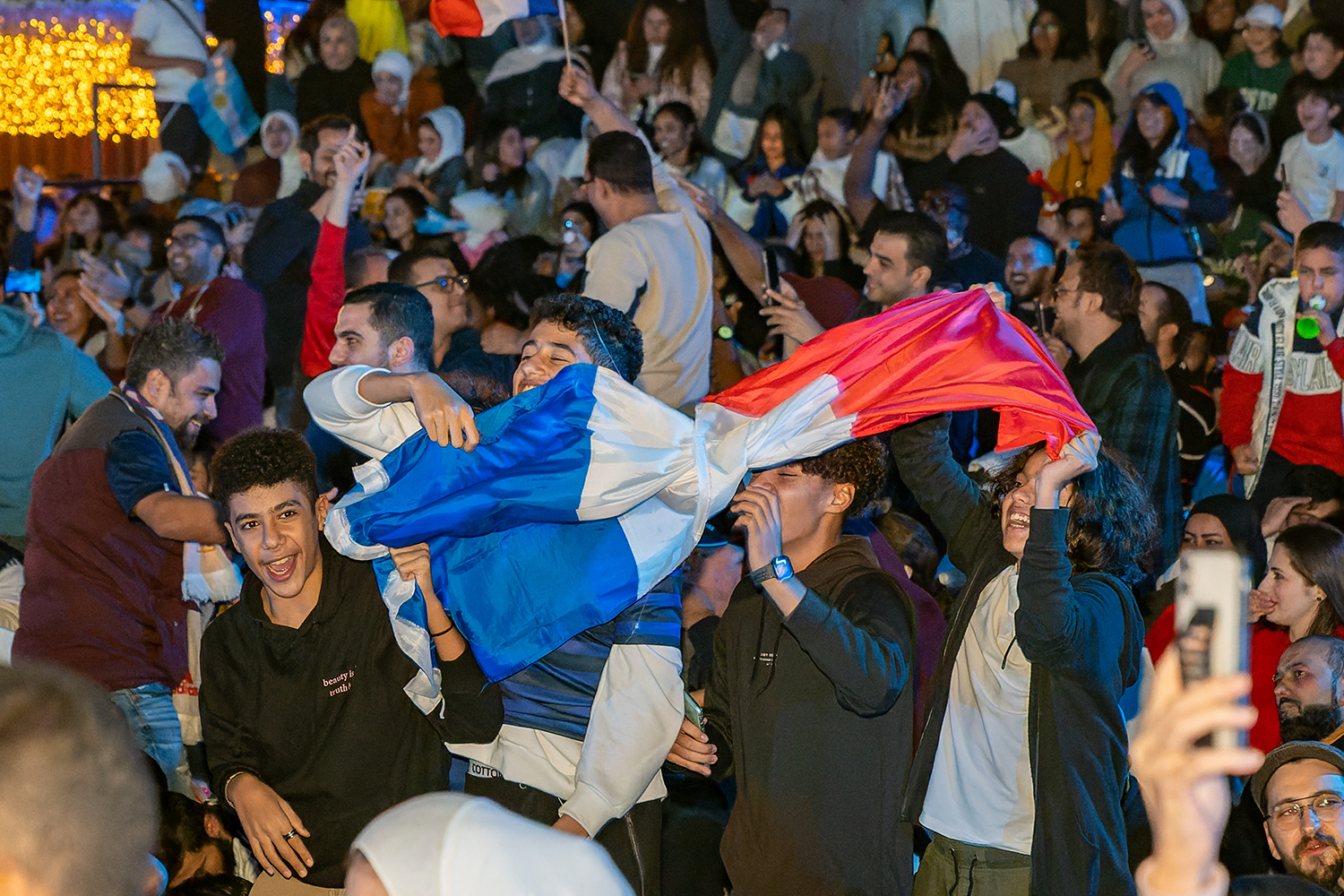 KUNA : Football fans in Kuwait witness World Cup final amid exciting ...
