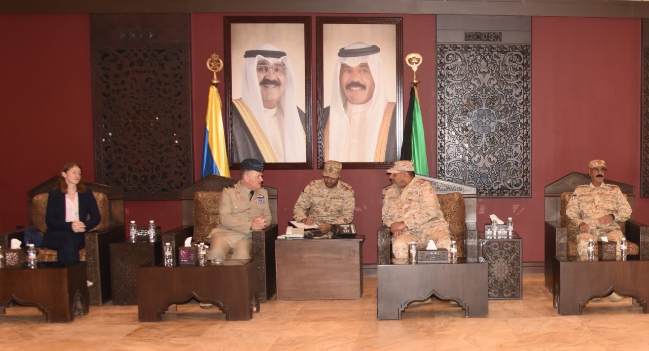 KUNA : Kuwait Army chief of staff holds talks with visiting senior UK ...